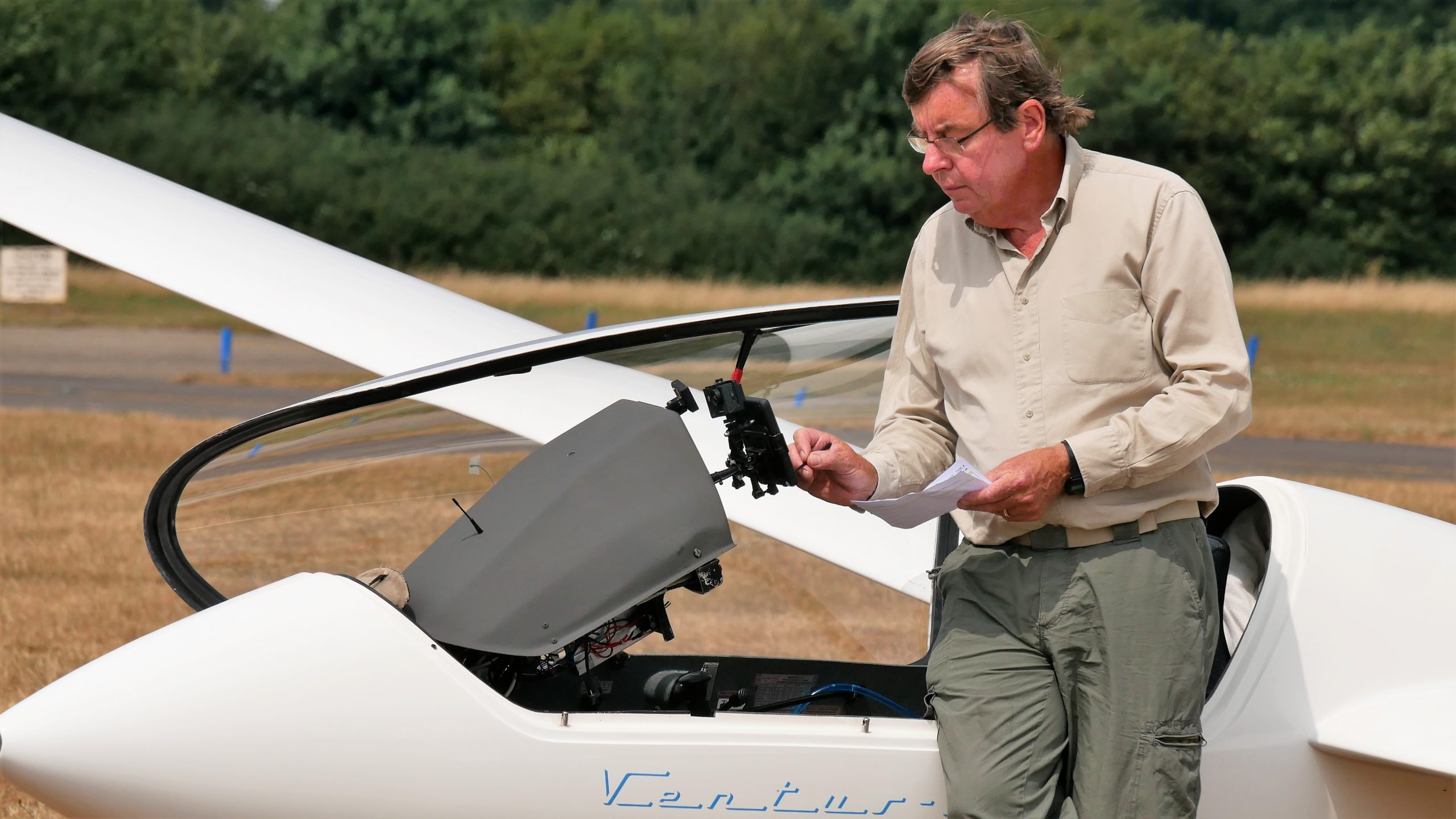Denis2 – Booker Gliding Club