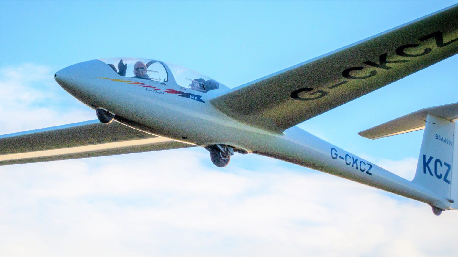 Booker Gliding Club – Discover Gliding